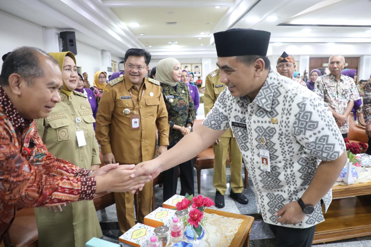 Wagub Jateng Ajak Pemda Serius Jalankan Standar Pelayanan Minimal di ...